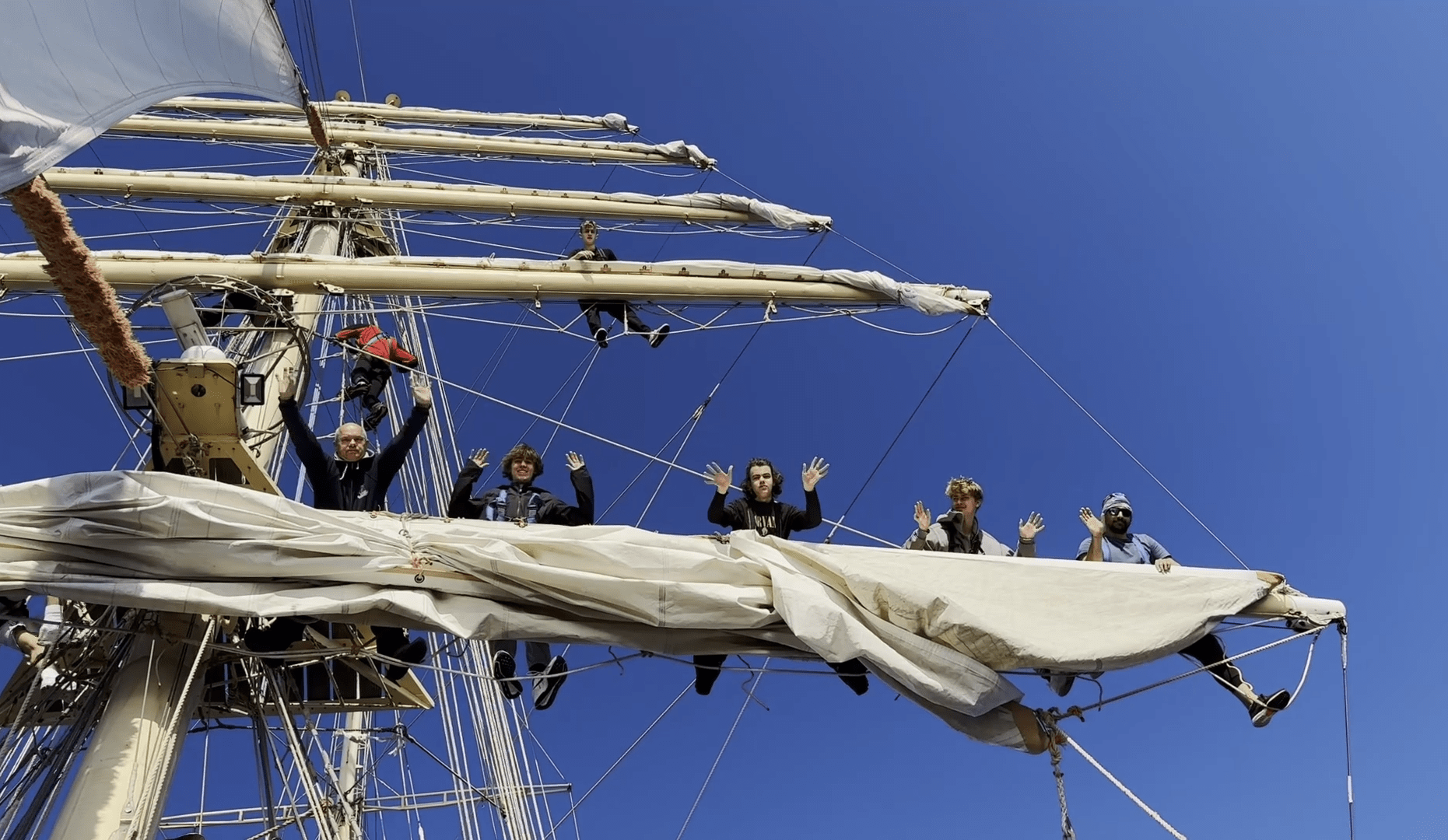 Rejs uczniów I LO im. Stefana Żeromskiego żeglowcem STS Pogoria